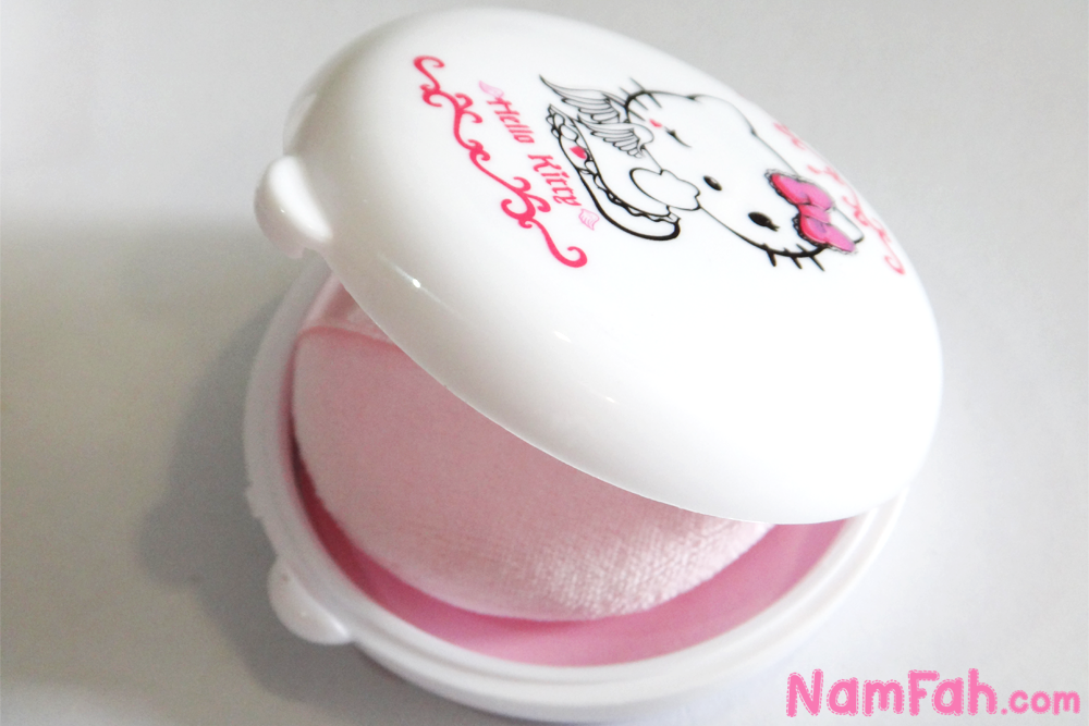 hello-kitty-pink-perfumed-powder-04 | NamFah